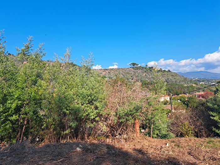 Maison à vendre - Pégomas - 4 pièces - 3 chambres