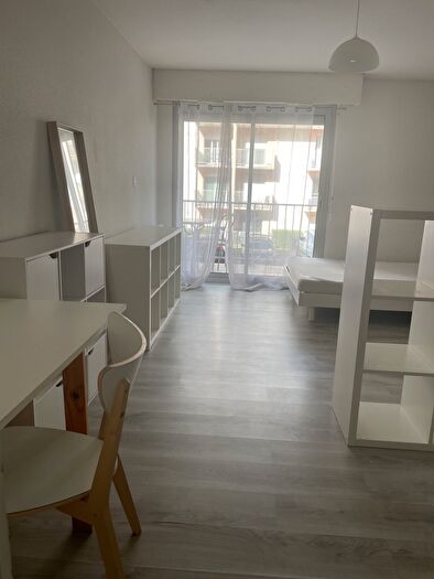 Appartement 1 pièce à louer à Olivet, Larry, Coin Rond, Lorette