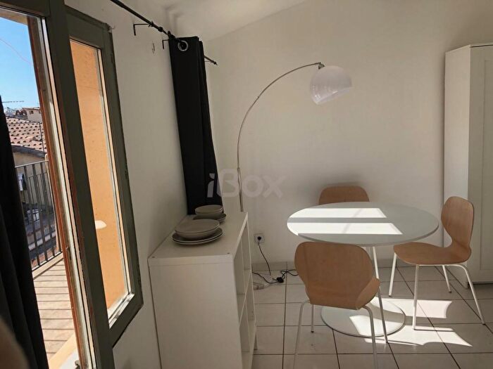 Appartement 1 pièce à Toulon, Centre-ville, à louer