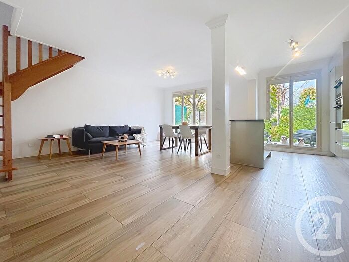 Appartement à vendre - Chennevières-sur-Marne, Centre-ville - 4 pièces - 2 chambres