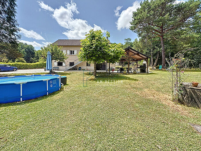 Maison à vendre - Saint-Priest-Taurion - 5 pièces - 2 chambres