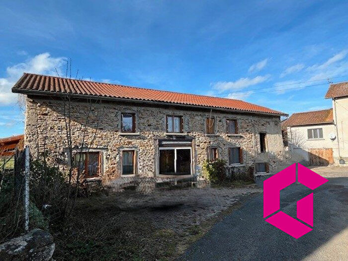 Maison à vendre - Marsac-en-Livradois - 8 pièces - 6 chambres