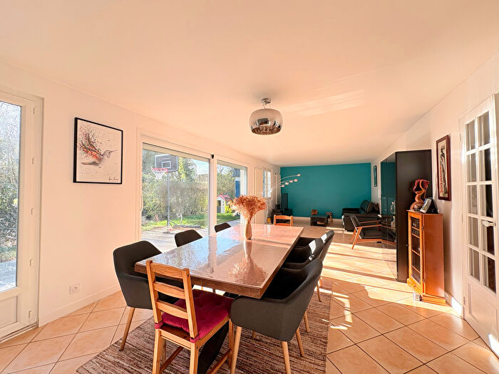 Maison à vendre - Pontault-Combault, Centre commercial - 6 pièces - 4 chambres