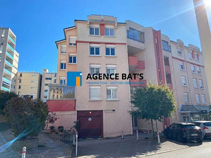 Appartement 4 pièces à Firminy, Centre-ville, à vendre