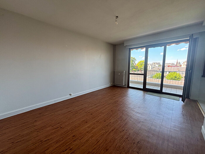 Appartement 4 pièces à vendre à Châteauroux, Centre-ville, Les Marins