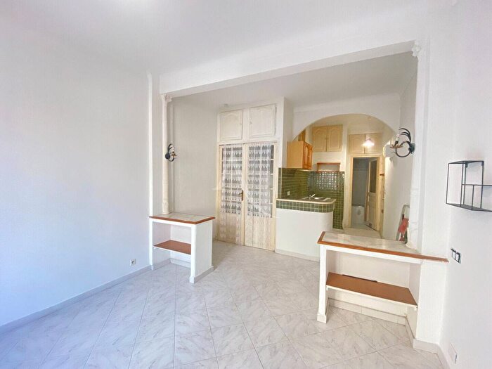 Appartement 1 pièce à Tenao Inferieur, Beausoleil, à louer