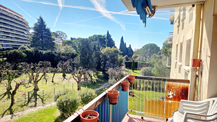 Cannes, Prado, République - Appartement 3 pièces à vendre