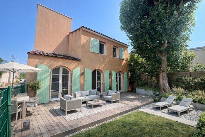 Appartement à vendre - Avignon, Blanchissage - 4 pièces - 3 chambres