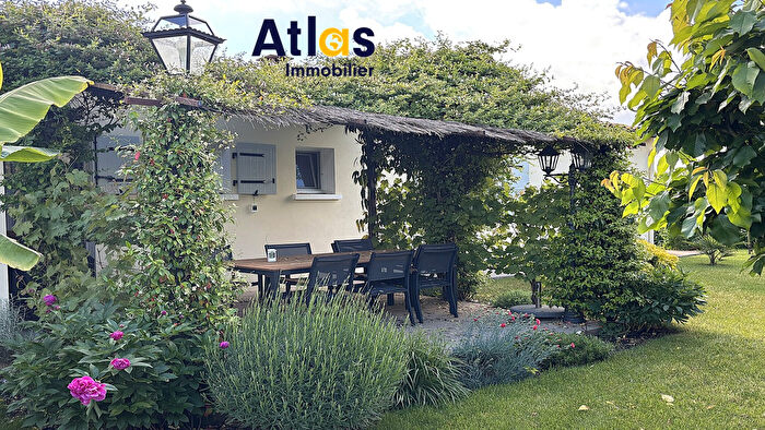 Vouillé - Maison 7 pièces à vendre