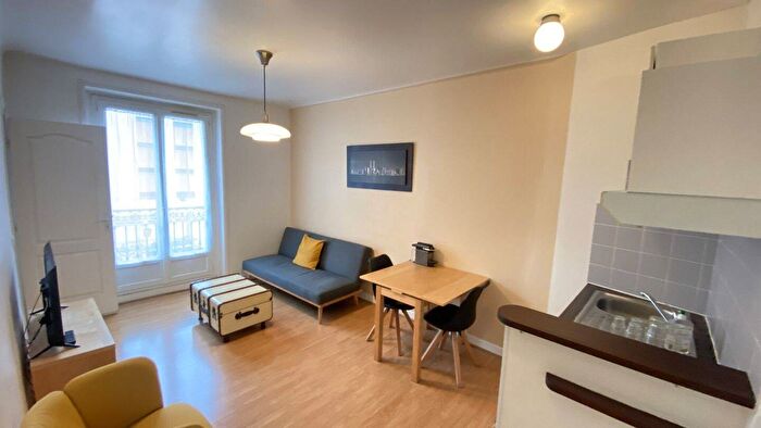 Appartement à louer - Grandes Carrières-Clichy, Paris ème arrondissement - 2 pièces - 1 chambre