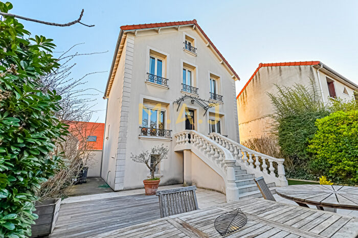 Maison à vendre - Le Perreux-sur-Marne, Centre-ville, Quais dArgonne - 6 pièces - 4 chambres