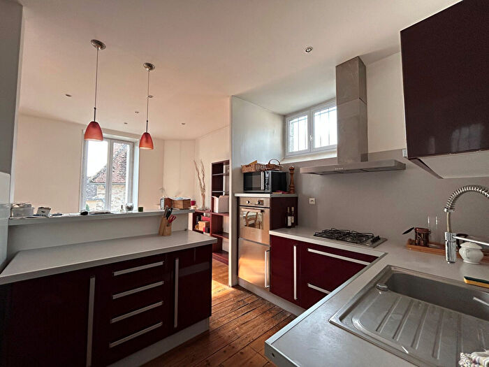Maison 6 pièces à Masseret, à vendre