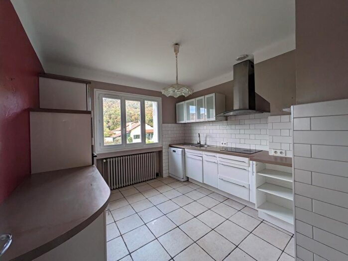 Maison à louer - Cessieu - 4 pièces - 2 chambres