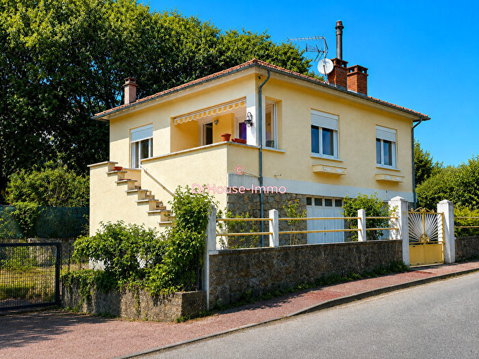 Maison 4 pièces à Aubenas, Centre-ville, à vendre