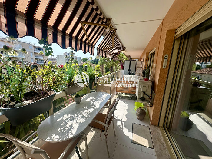 Appartement 3 pièces à vendre à Cagnes-sur-Mer, Le Cros de Cagnes, Les Vespins