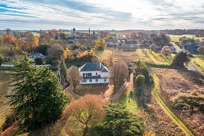 Maison à vendre - Blaison-Gohier - 10 pièces - 5 chambres