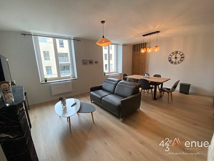 Appartement 3 pièces à louer à Saint-Étienne, Crêt de Roc