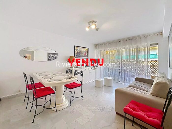 Appartement à vendre - Antibes, Coeur de ville - 2 pièces - 1 chambre