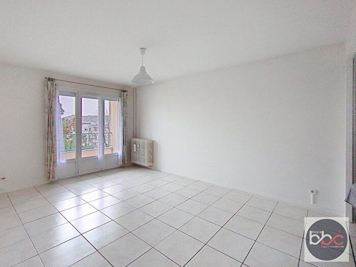 Appartement à louer - La Verpillière - 3 pièces - 2 chambres