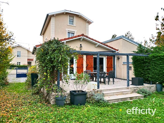 Maison 5 pièces à vendre à Lorette