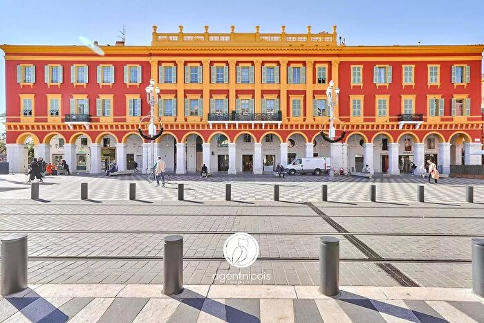 Nice, Centre-ville : Appartement 4 pièces à vendre