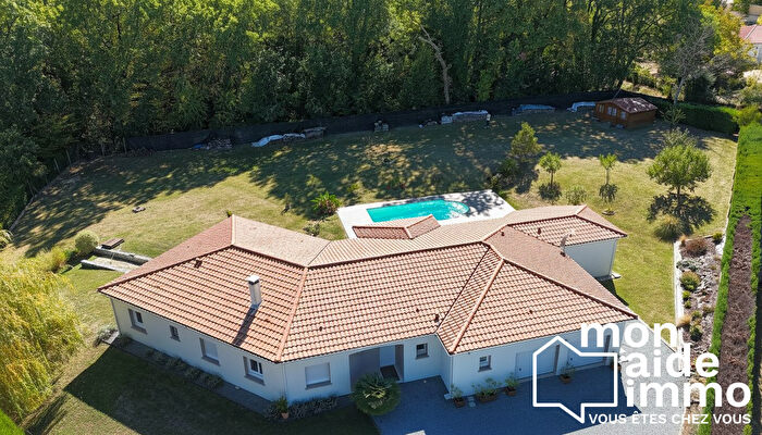 Maison 7 pièces à vendre à Fargues-Saint-Hilaire
