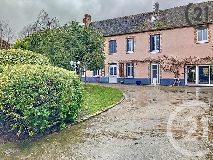 Maison à vendre - Les Ormes-sur-Voulzie - 13 pièces - 8 chambres