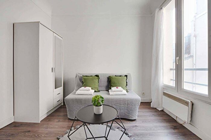 Appartement à louer - Grandes Carrières-Clichy, Paris ème arrondissement - 1 pièce