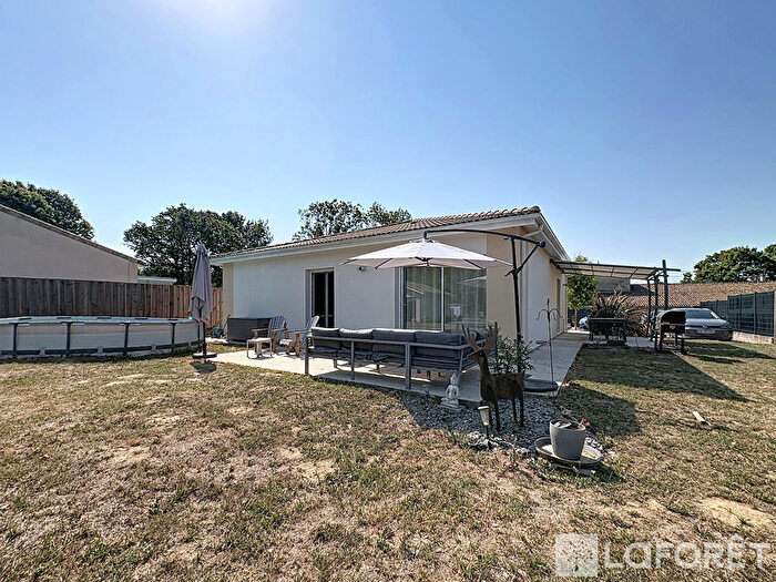 Salignac - Maison 5 pièces à vendre