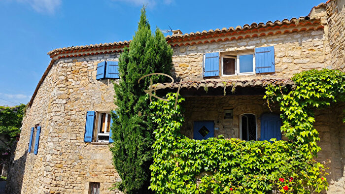 Maison à vendre - Bessas - 5 pièces - 2 chambres