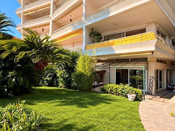 Appartement 3 pièces à Nice, Cimiez, à vendre