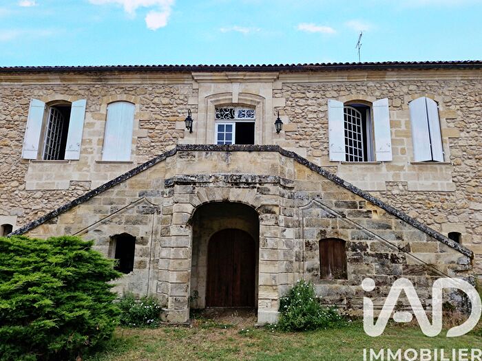 Maison à vendre - Castillon-la-Bataille - 10 pièces - 6 chambres