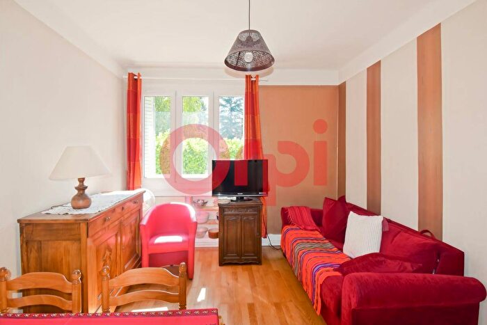 Appartement à louer - Monplaisir Lumière, Lyon ème arrondissement - 4 pièces - 3 chambres