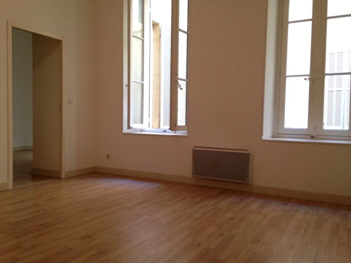 Appartement à louer - Marseille e , Grands Carmes - 2 pièces - 1 chambre