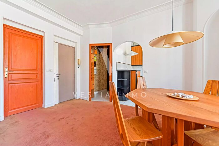Paris 7ème, Champ de Mars - Appartement 2 pièces à vendre