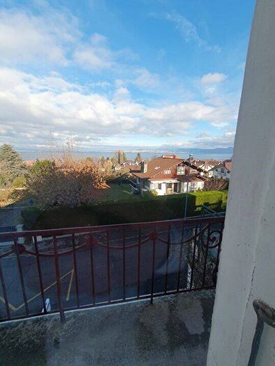 Appartement à louer - Ville Haute, Évian-les-Bains - 2 pièces - 1 chambre