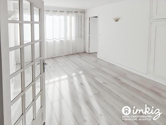 Villemomble, Eglise : Appartement 2 pièces à vendre