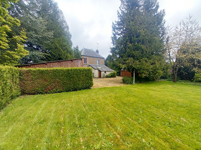 Pontmain - Maison 4 pièces à vendre