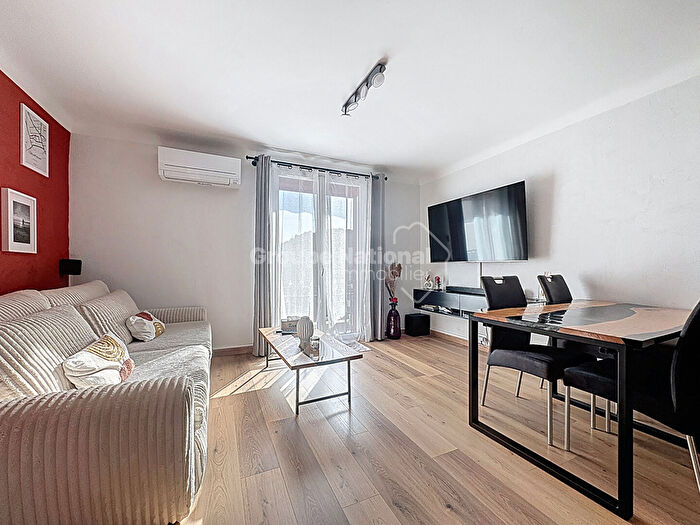 Appartement à vendre - Saint-Chamas - 3 pièces - 2 chambres