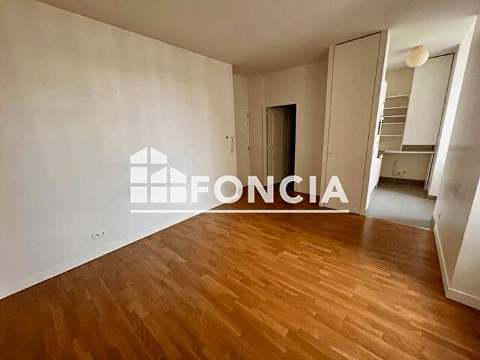 Appartement à louer - Centre-Hôtel de Ville, Limoges - 2 pièces - 1 chambre