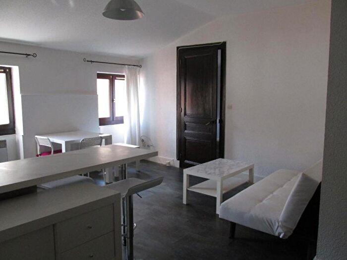 Appartement à louer - Saint-Étienne, Centre-ville, Peuple, Chavanelle - 2 pièces - 1 chambre