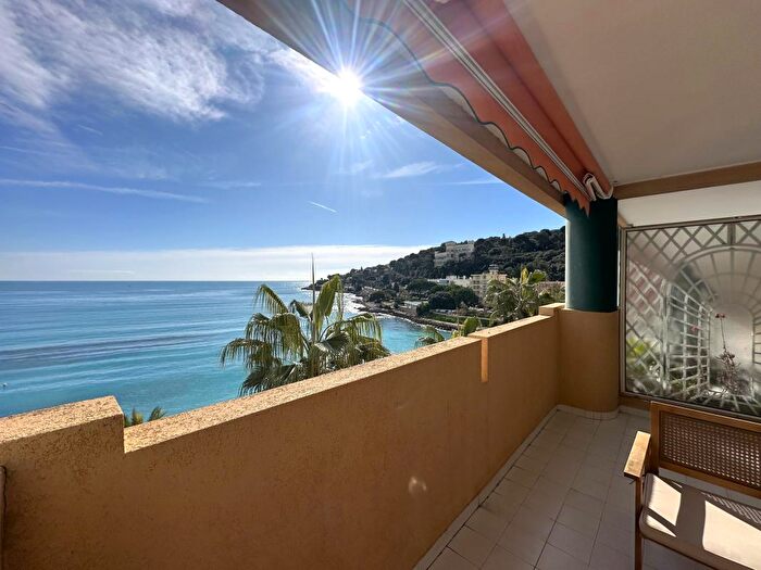 Appartement à louer - Roquebrune-Cap-Martin, Carnolès, Gare, Cap Azur - 3 pièces - 2 chambres