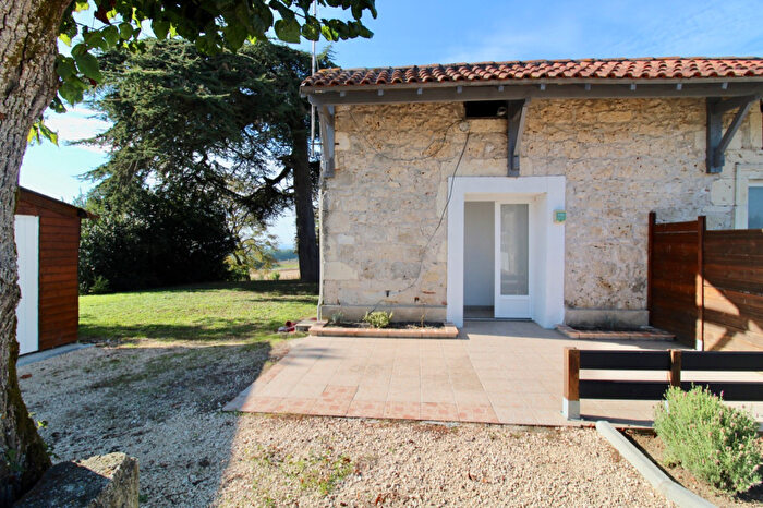 Maison 3 pièces à Saint-Salvy, à louer