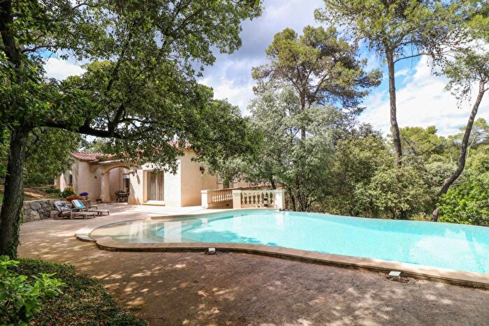 Maison à vendre - Saint-Mathieu-de-Tréviers - 5 pièces - 4 chambres