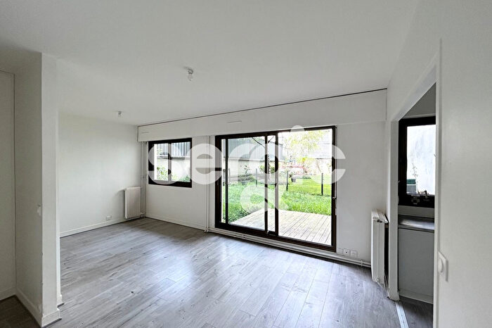 Appartement 1 pièce à Paris 15ème, Violet, Commerce, à vendre