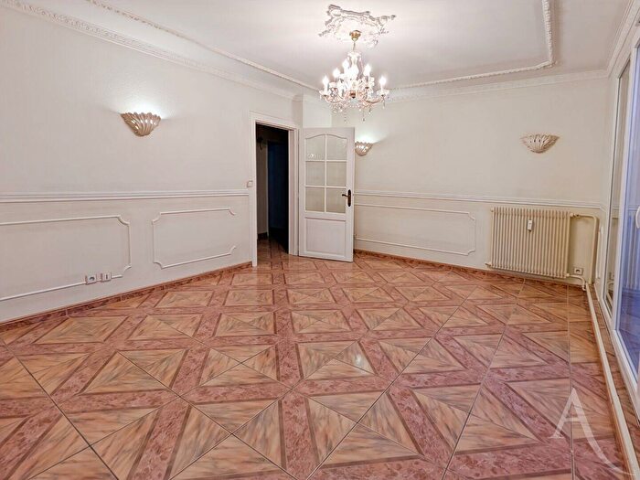 Appartement à louer - Liers, Sainte Genevieve des Bois - 4 pièces - 2 chambres