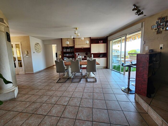 Appartement à vendre - Alès, Bruèges, Croupillac, Clavières, Chantilly - 7 pièces - 5 chambres