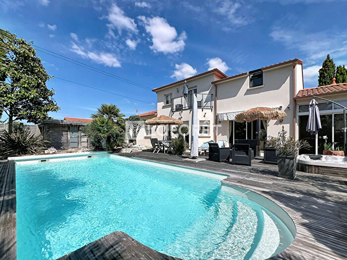 Maison à vendre - Cholet, Choletière - 7 pièces - 6 chambres