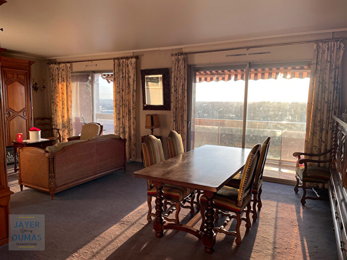 Appartement à vendre - Chalon-sur-Saône, Centre-ville - 5 pièces - 3 chambres