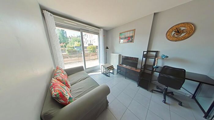 Appartement 1 pièce à louer - Saint-Étienne, Crêt de Roc